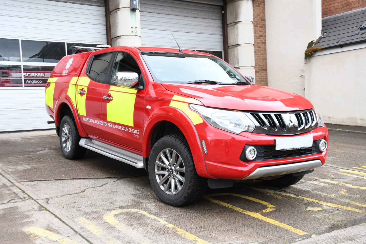 Crew Carrier | Hereford & Worcester Fire and Rescue Service